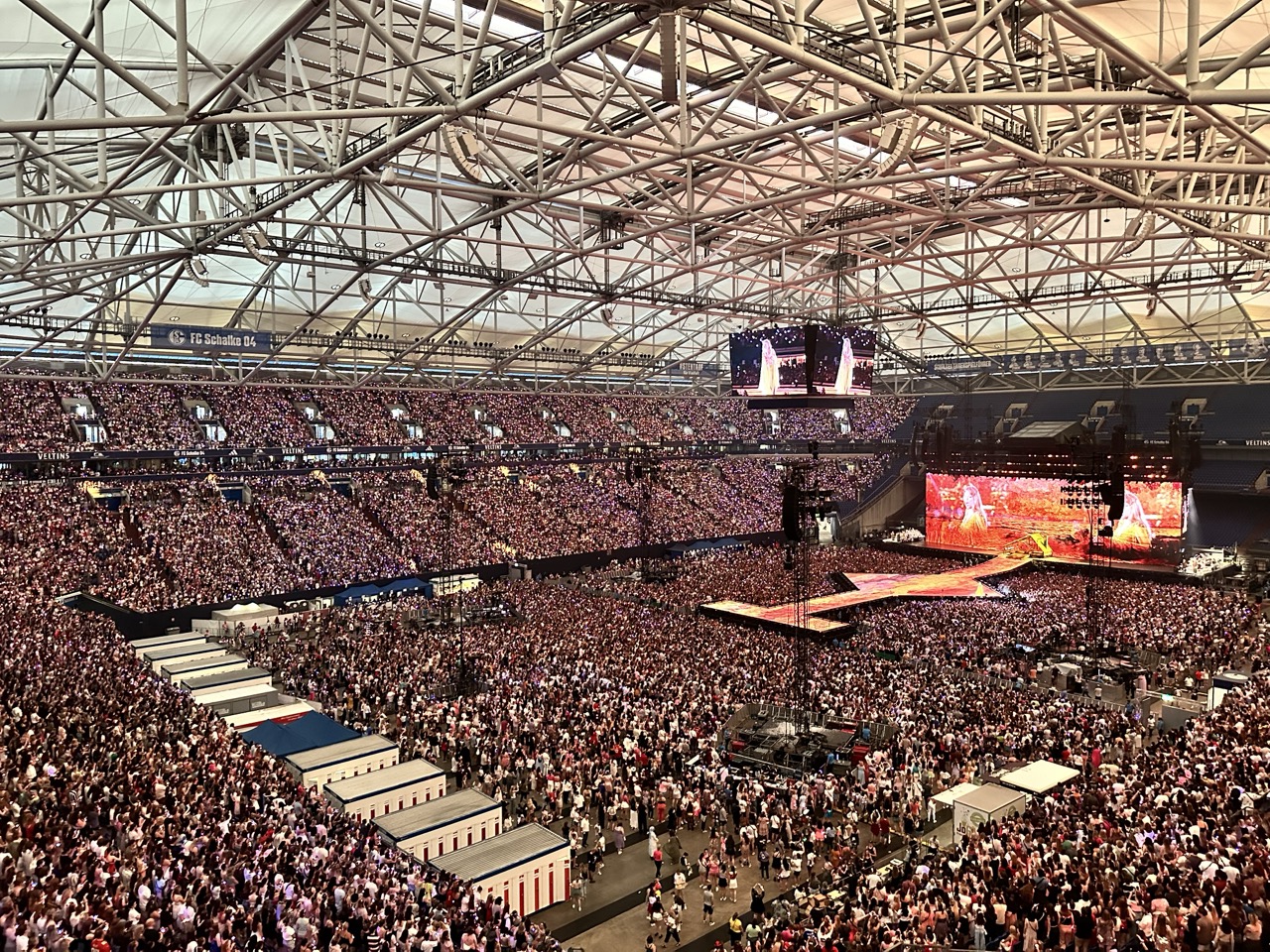 Taylor Swift: Eras Tour Gelsenkirchen N2 (Konzertbericht + Fotos)